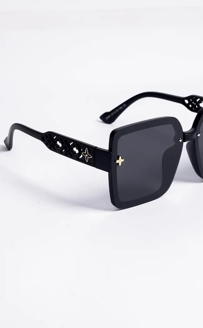 Dim The Lights Sunglasses | Summer Goth | Alt Gothic Summer Looks
