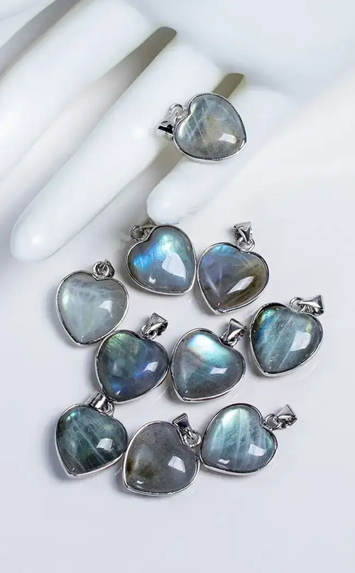 Labradorite Heart Pendant | Witchcraft Supplies