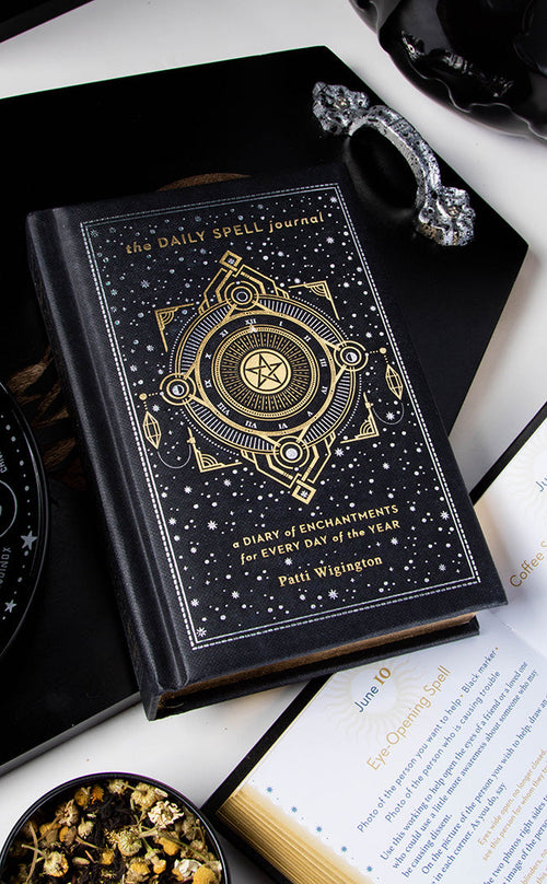 Daily Spell Journal by Patti Wigington