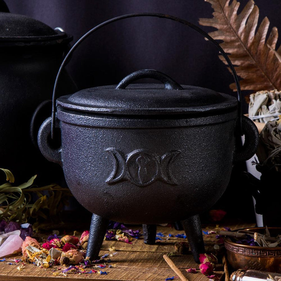 Large Triple Moon Tripod Cauldron w Lid
